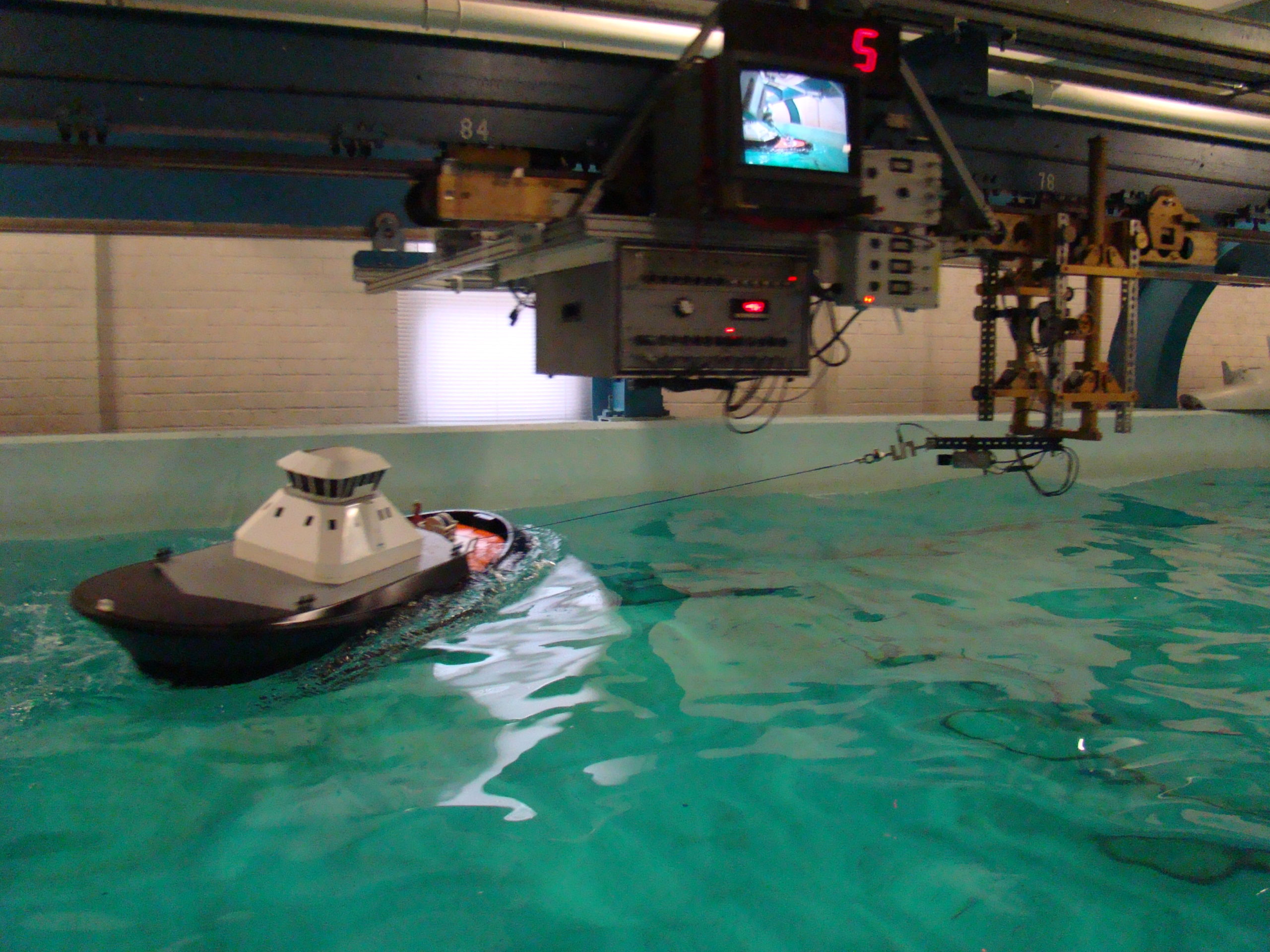 Durar, Castleman issued U.S. patent for staple torque aligning winch ...