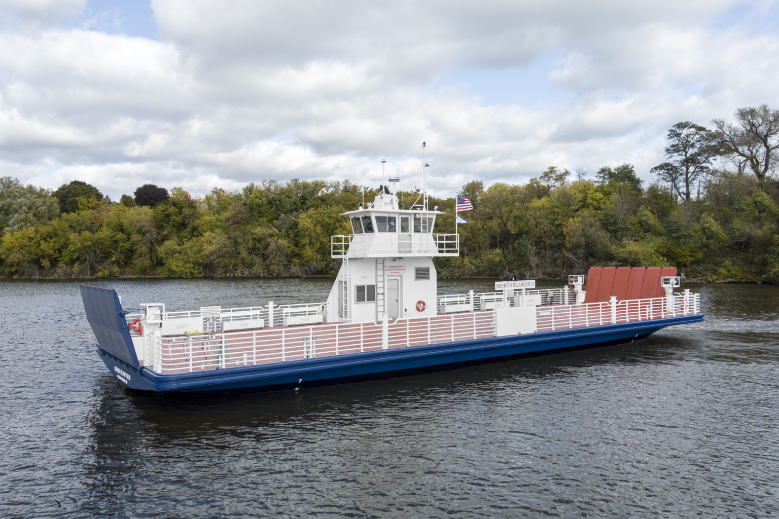 Burger Boat delivers vehicle ferry to Michigan operator – Professional ...