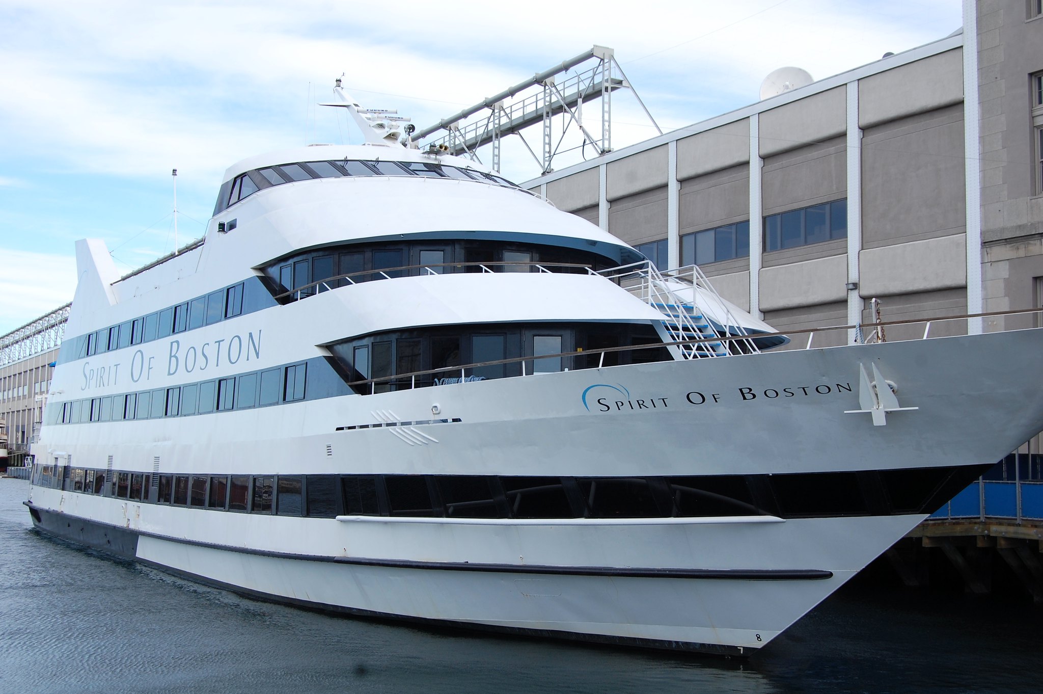Coast Guard investigating fire on Boston Harbor tour boat ...